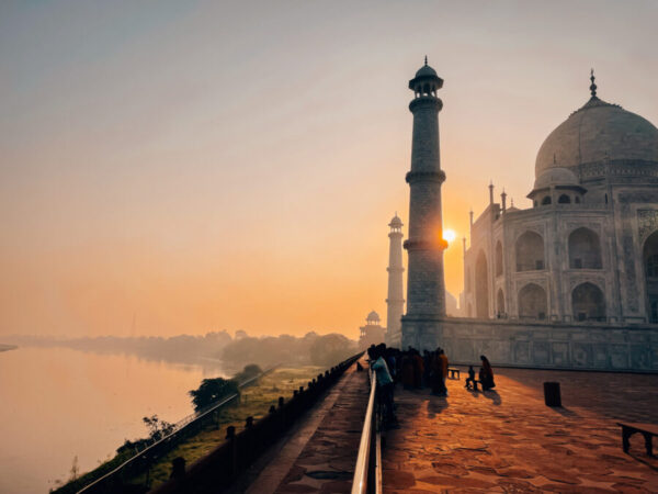 Sunrise at Taj Mahal - Everything you need to know